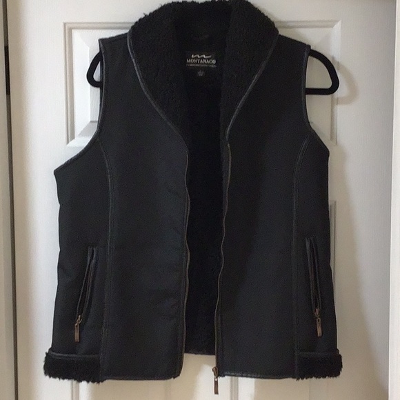 Montanaco | Jackets & Coats | Super Cute Black Zip Up Vest With Zip ...